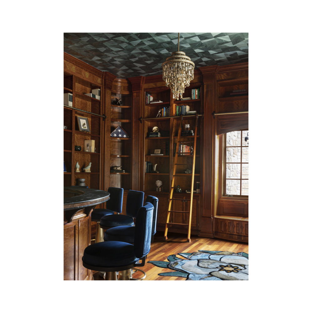 Sumptuous home bar | Omexco